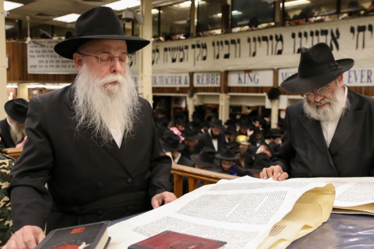 Listen, Learn the Megillah - Chabadinfo.com