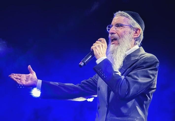 Listen: Avraham Fried Releases New “Shalom Aleichem” - Chabadinfo.com